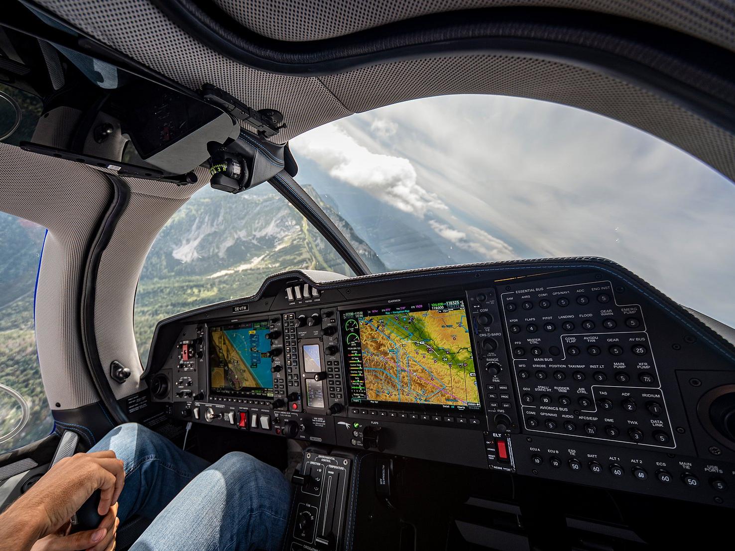 Diamond DA50 RG | Officially FAA Certified